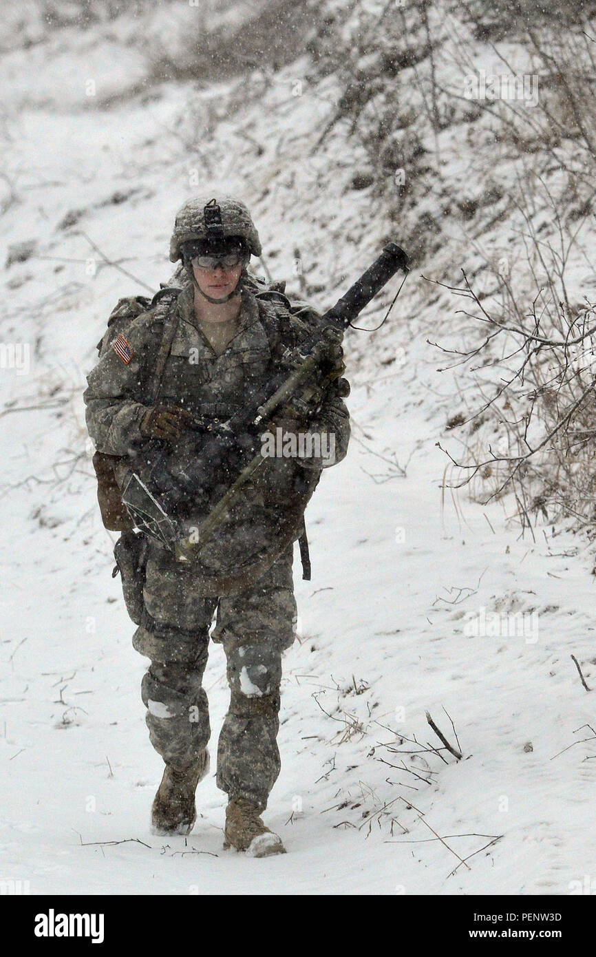 Spc. Thomas Snow, C Company, 1st Battalion (Airborne), 501st Infantry ...