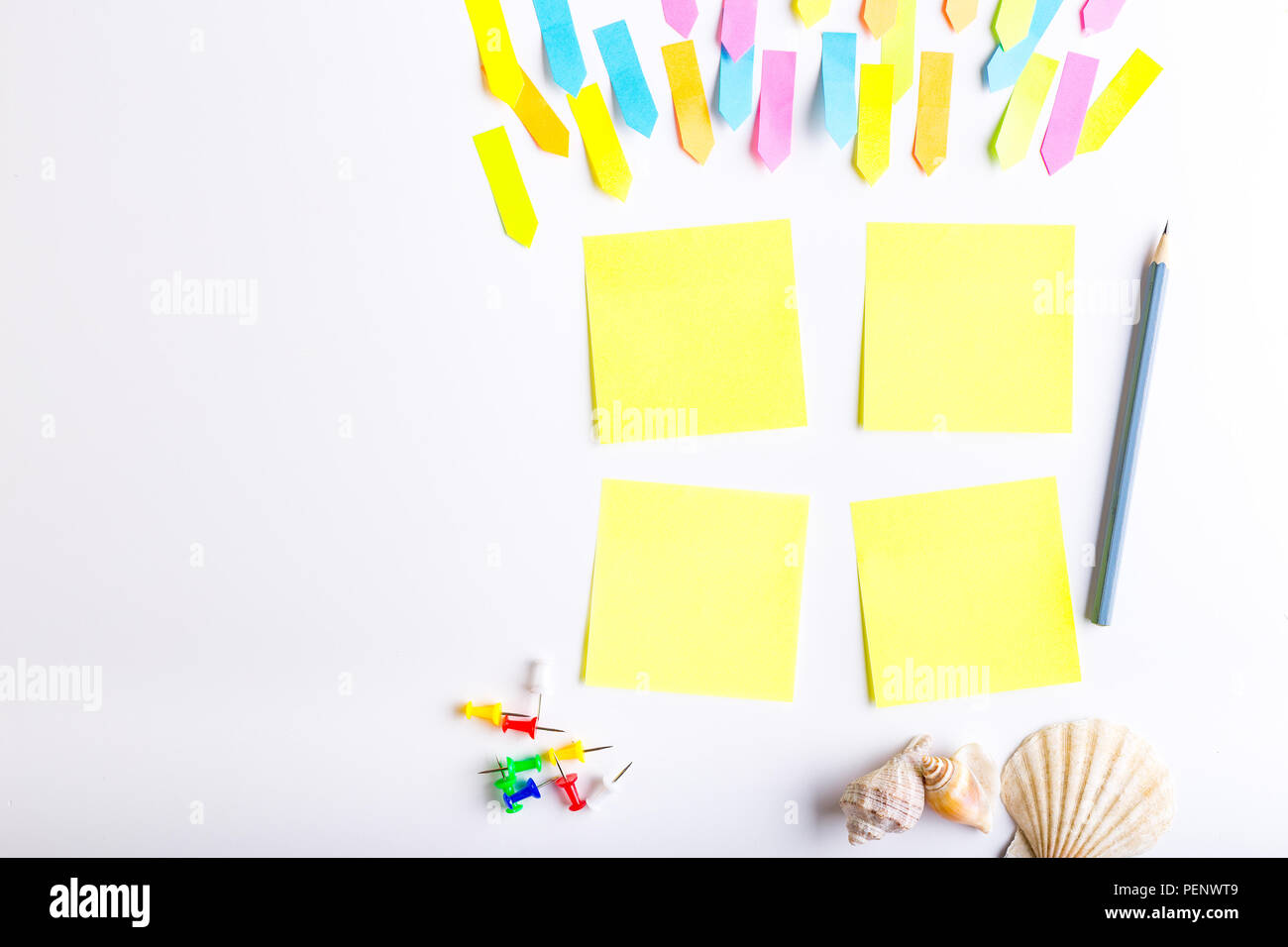 Sticky paper shapes hi-res stock photography and images - Alamy