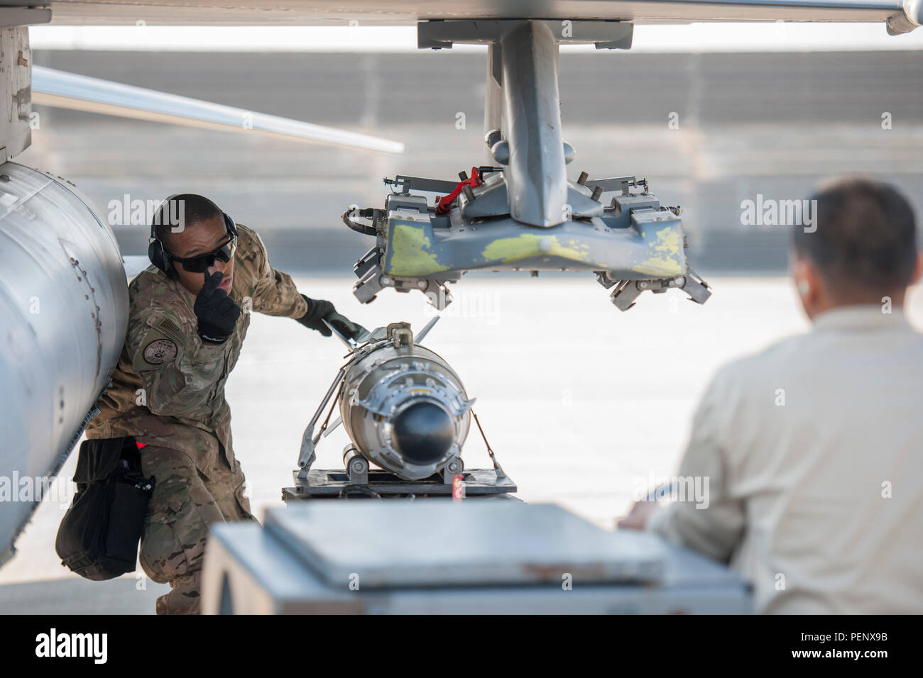 Staff Sgt. Chris White (left), 455th Expeditionary Aircraft Maintenance ...