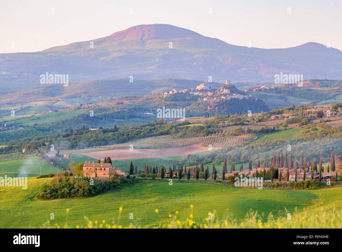 Scenic tuscany landscape hi-res stock photography and images - Alamy