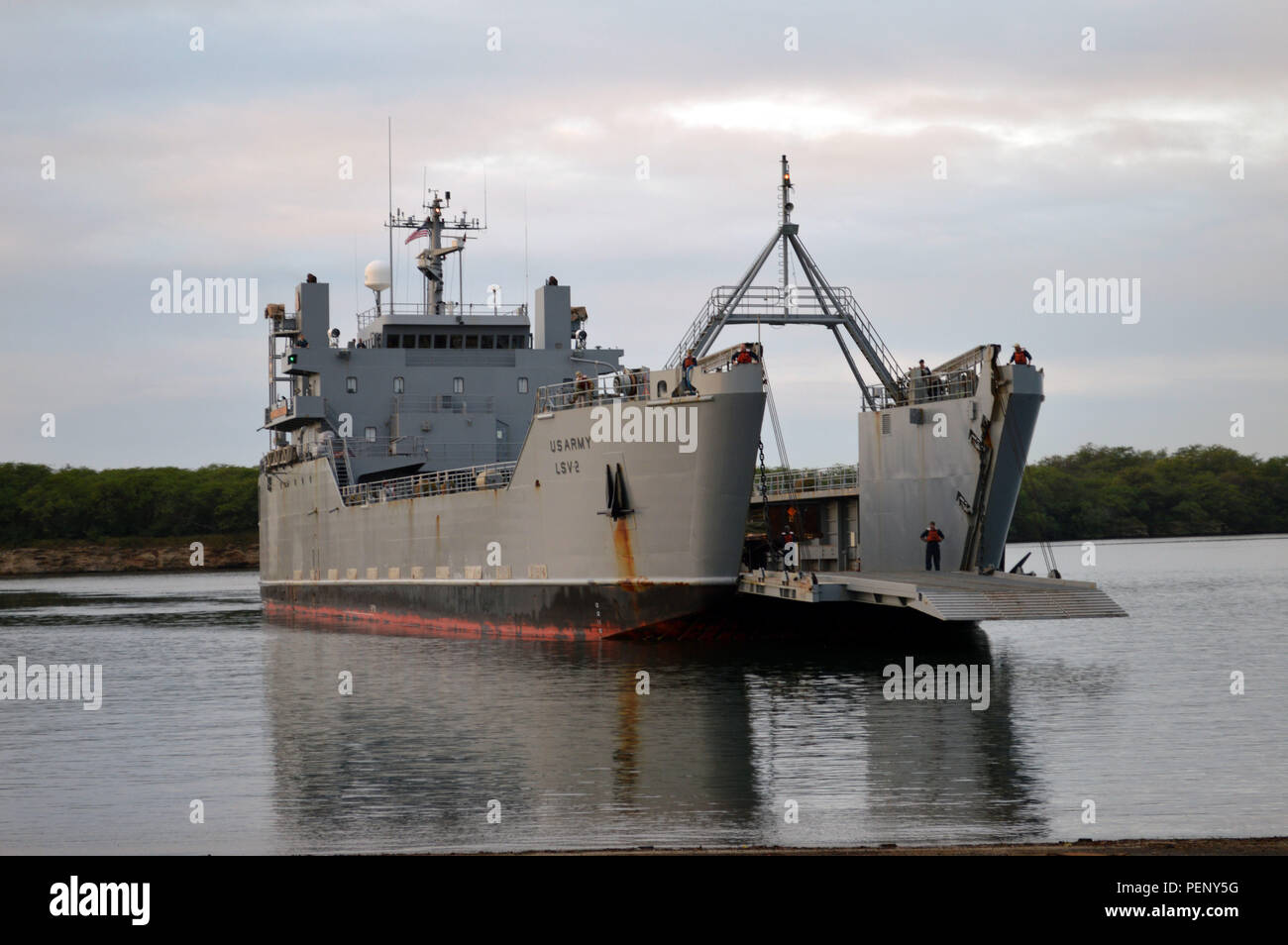 U s army vessel cw3 harold c clinger lsv 2 hi-res stock photography and ...