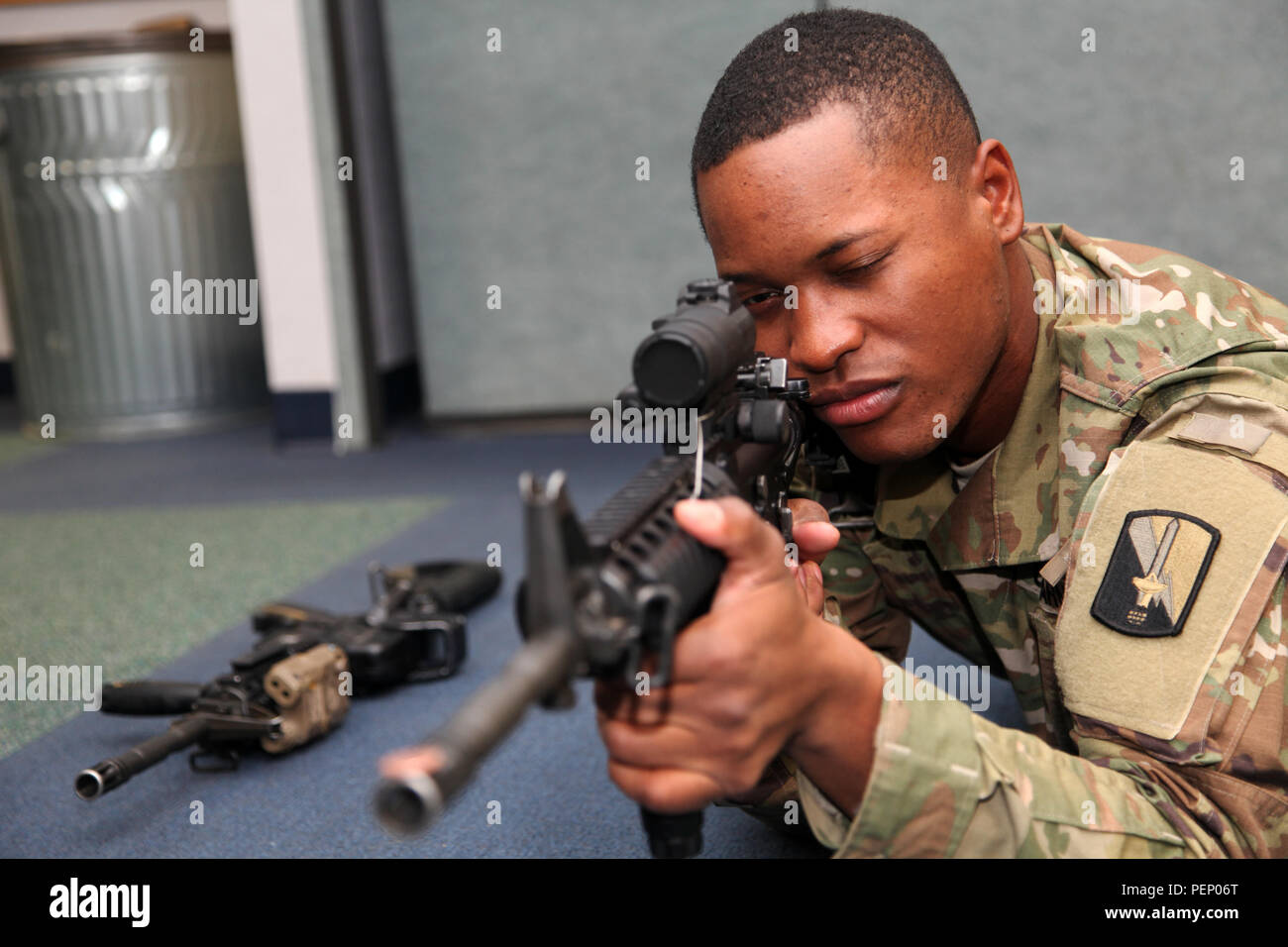 Dime and washer hi-res stock photography and images - Alamy