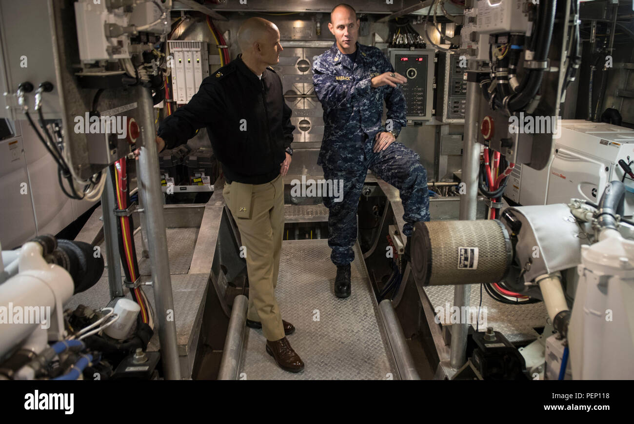 160121-N-CV785-003 NORFOLK, Va. (Jan. 21, 2016) Chief Navy Diver John ...
