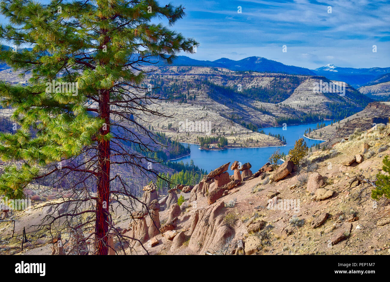 Balancing rocks hi-res stock photography and images - Alamy