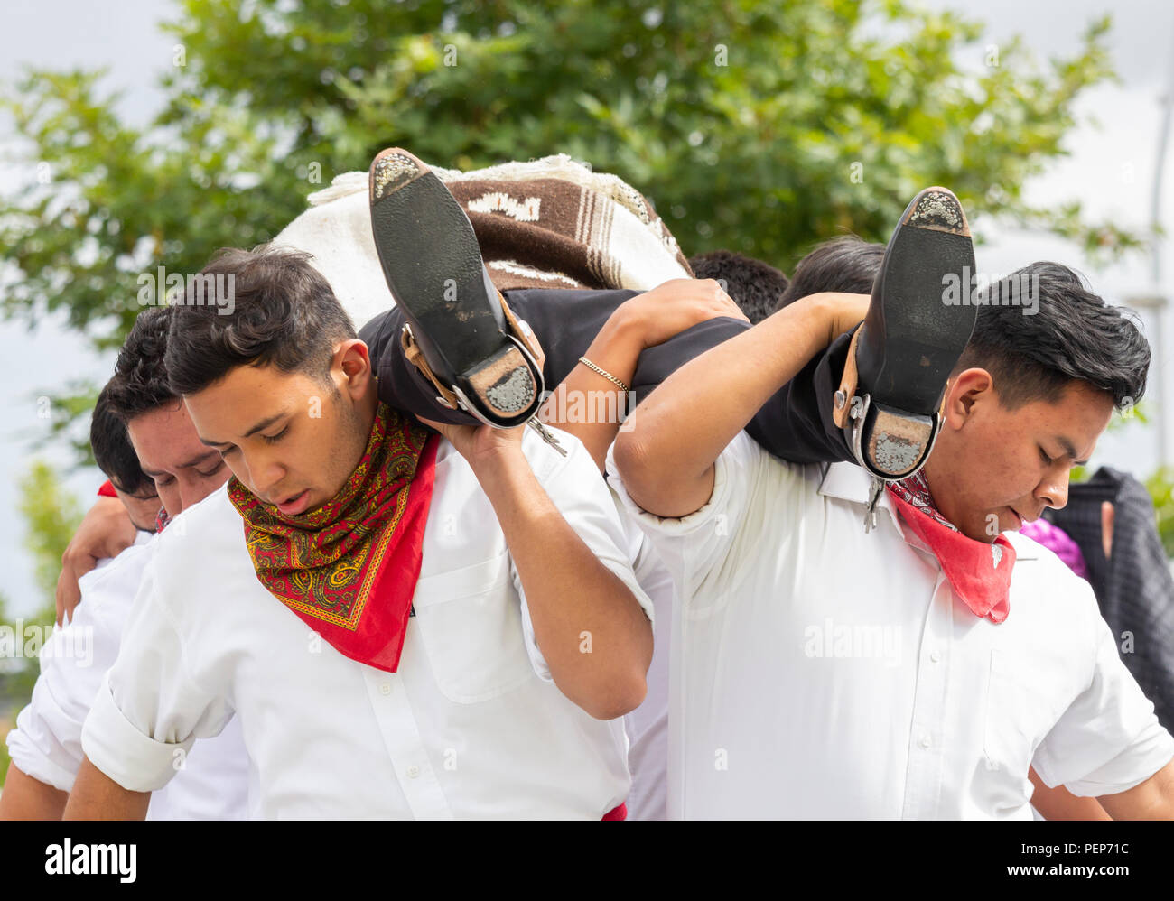 International folklore festival hi-res stock photography and images - Alamy