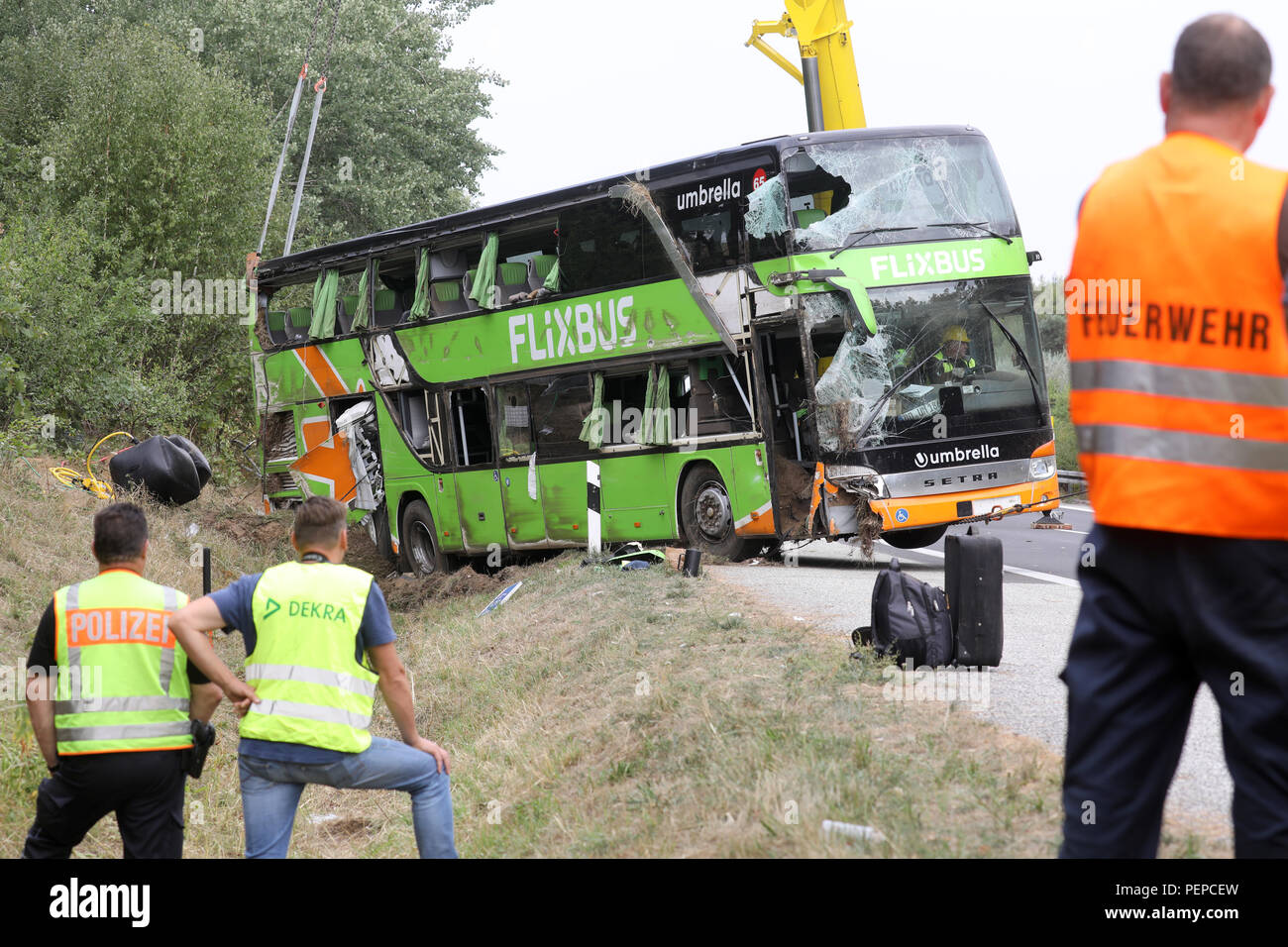 Linstow, Germany. 17th Aug, 2018. The long-distance bus that crashed ...