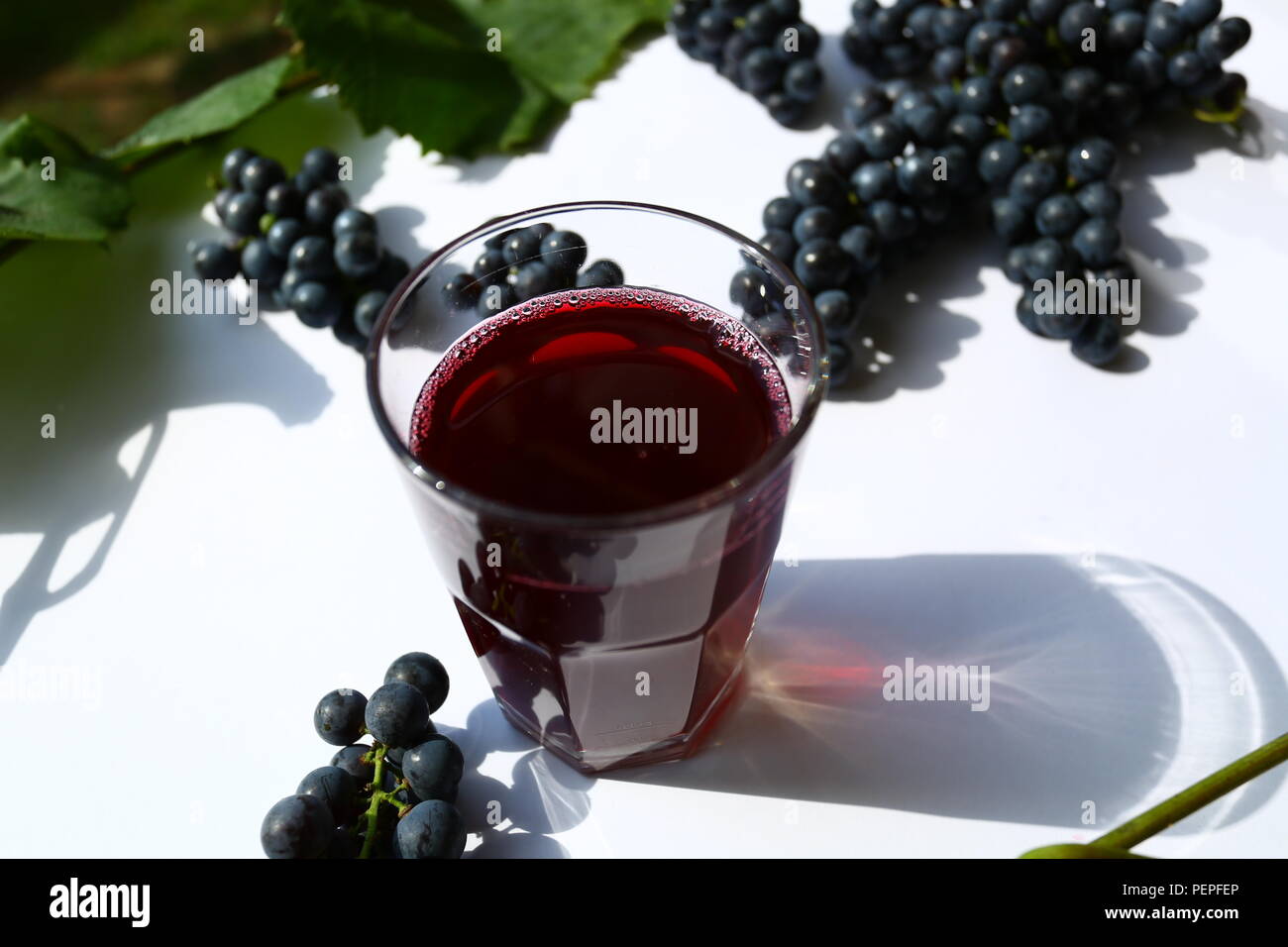 Food and drink: Grape juice Stock Photo - Alamy