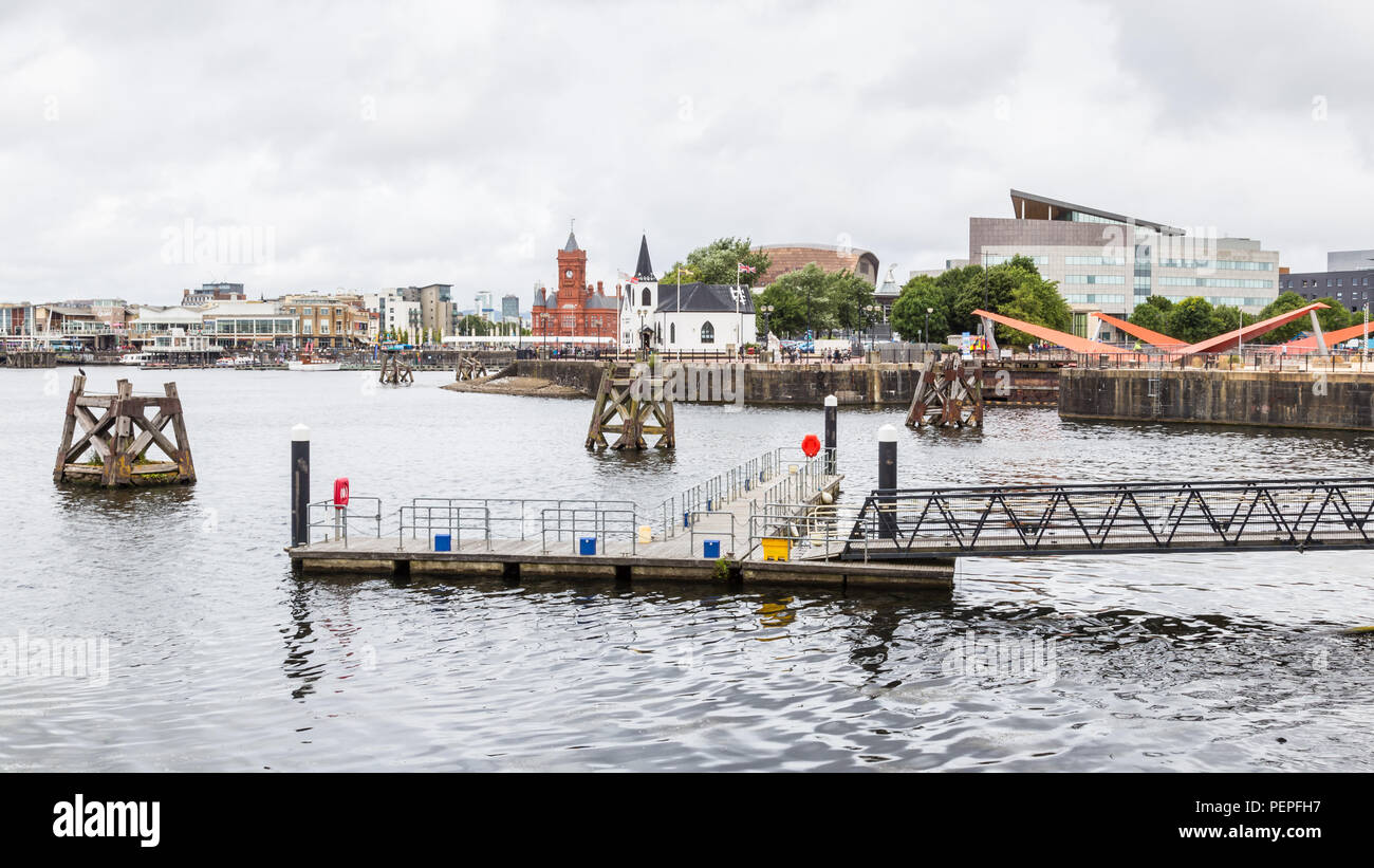 Cityscape Cardiff, Wales, UK Stock Photo - Alamy