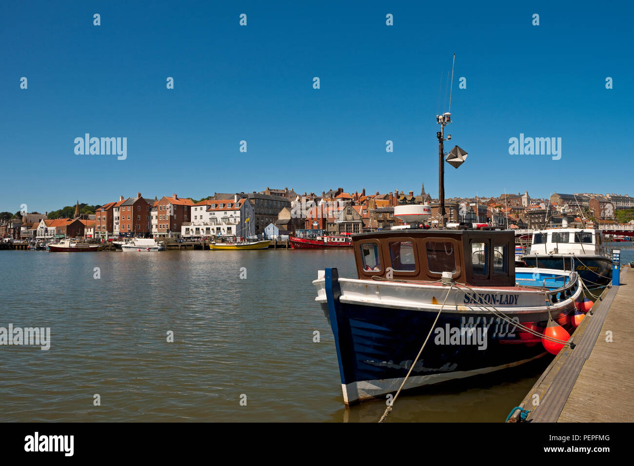 Whitby fishing boats hi-res stock photography and images - Alamy