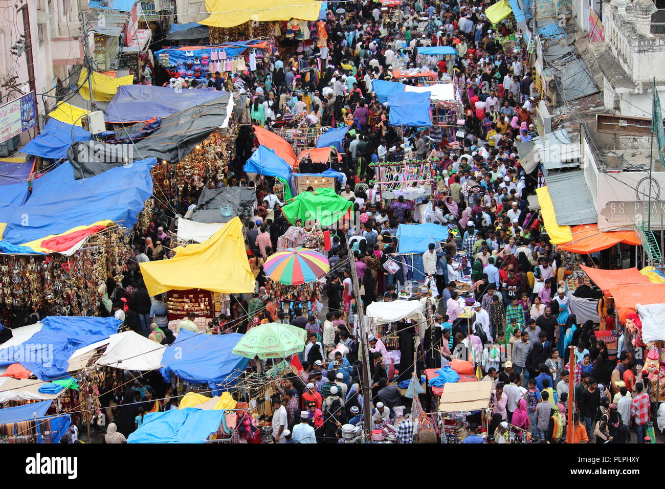 Celebration of ramzan festival in the surrounding markets of Charminar ...