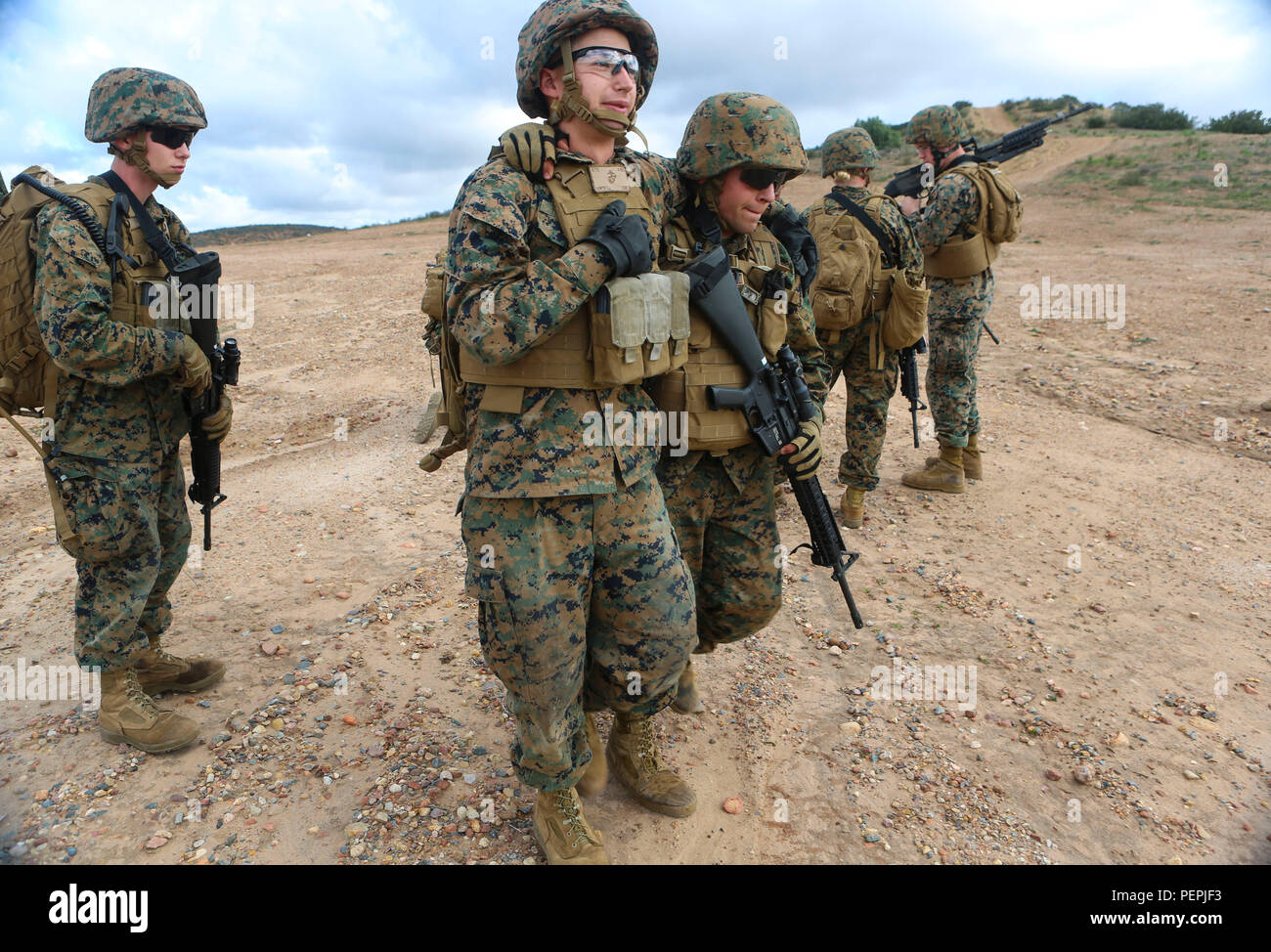 Marines with Marine Wing Headquarters Squadron (MWHS) 3 perform a ...