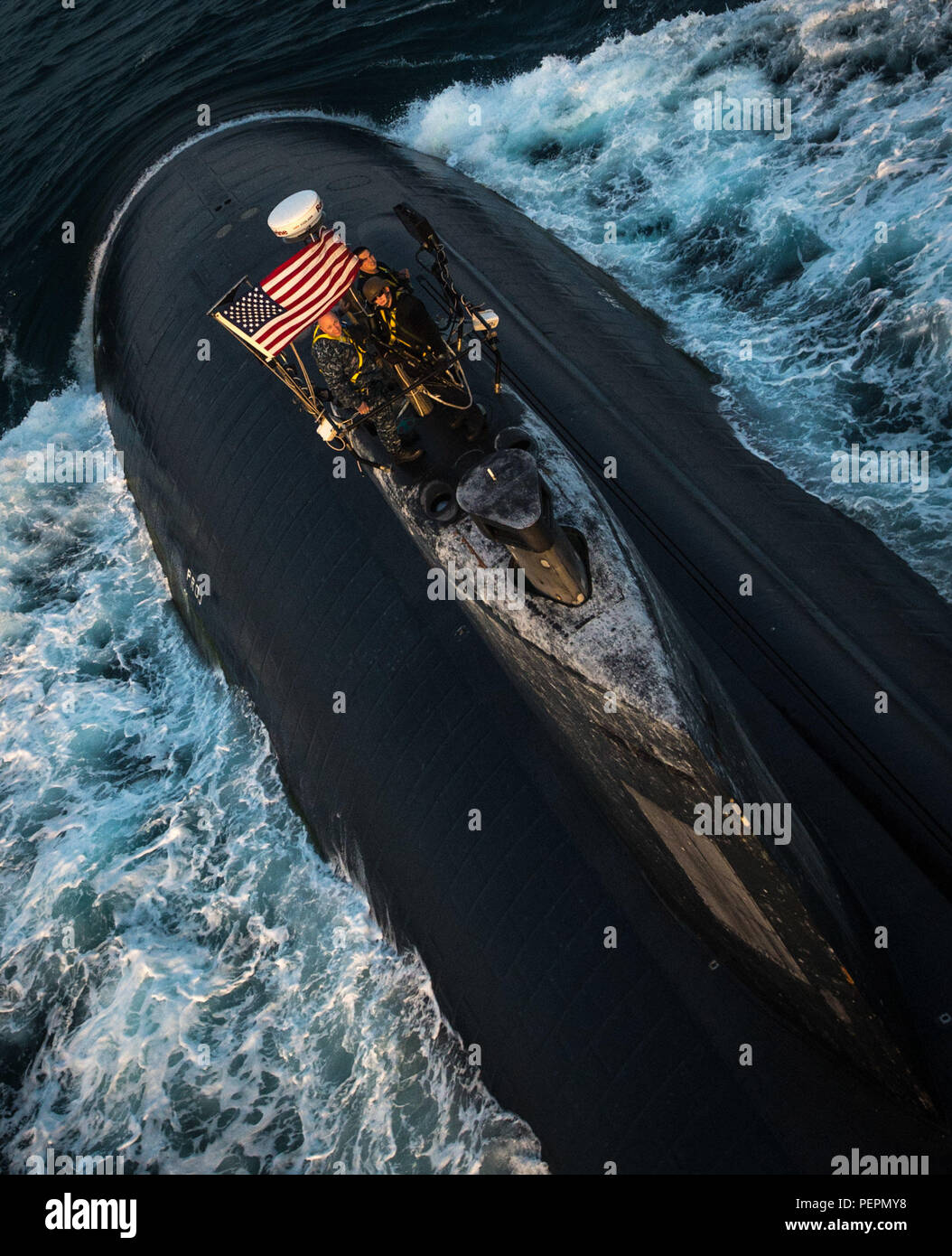 ARABIAN GULF (Jan. 21, 2016) The Los Angeles-class fast attack ...