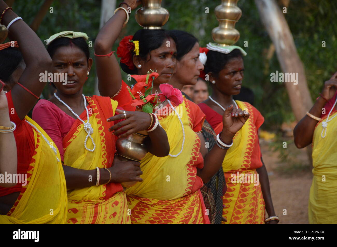 Santhal dance hi-res stock photography and images - Alamy