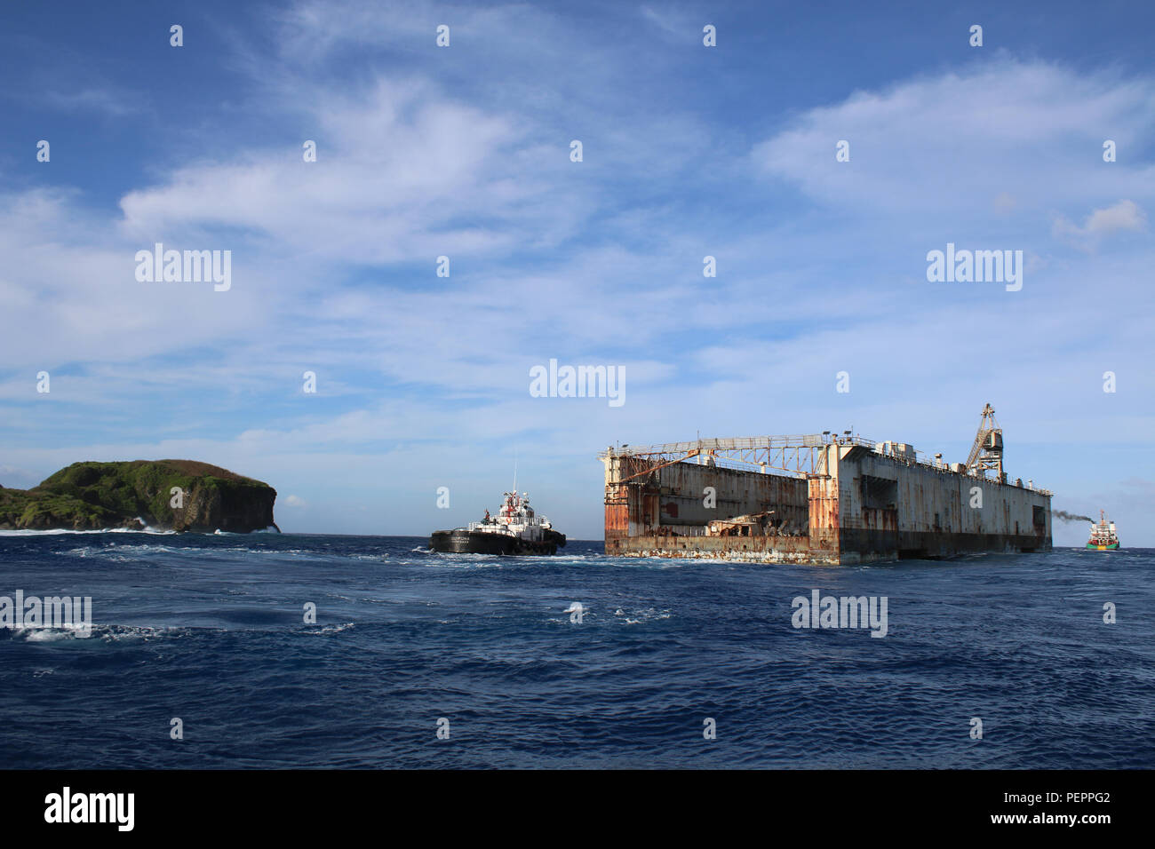 APRA HARBOR, Guam (Jan. 28, 2016) – The floating dry-dock “Richland ...