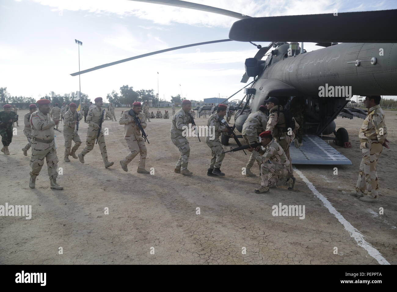 Iraqi soldiers assigned to Nineveh Operations Command Commando ...