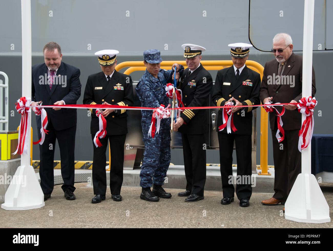 SASEBO, Japan (Jan. 27, 2016) Japan Maritime Self-Defense Sasebo ...