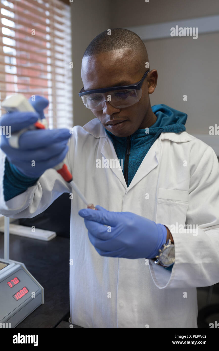 Blood analyze hi-res stock photography and images - Alamy