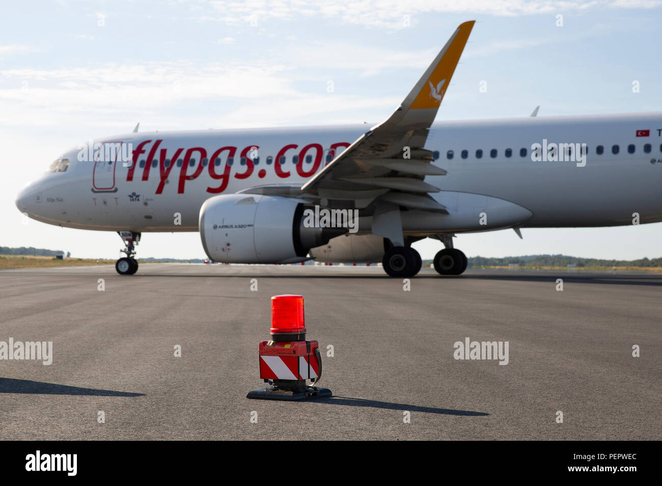 Airfield security lighting hi-res stock photography and images - Alamy
