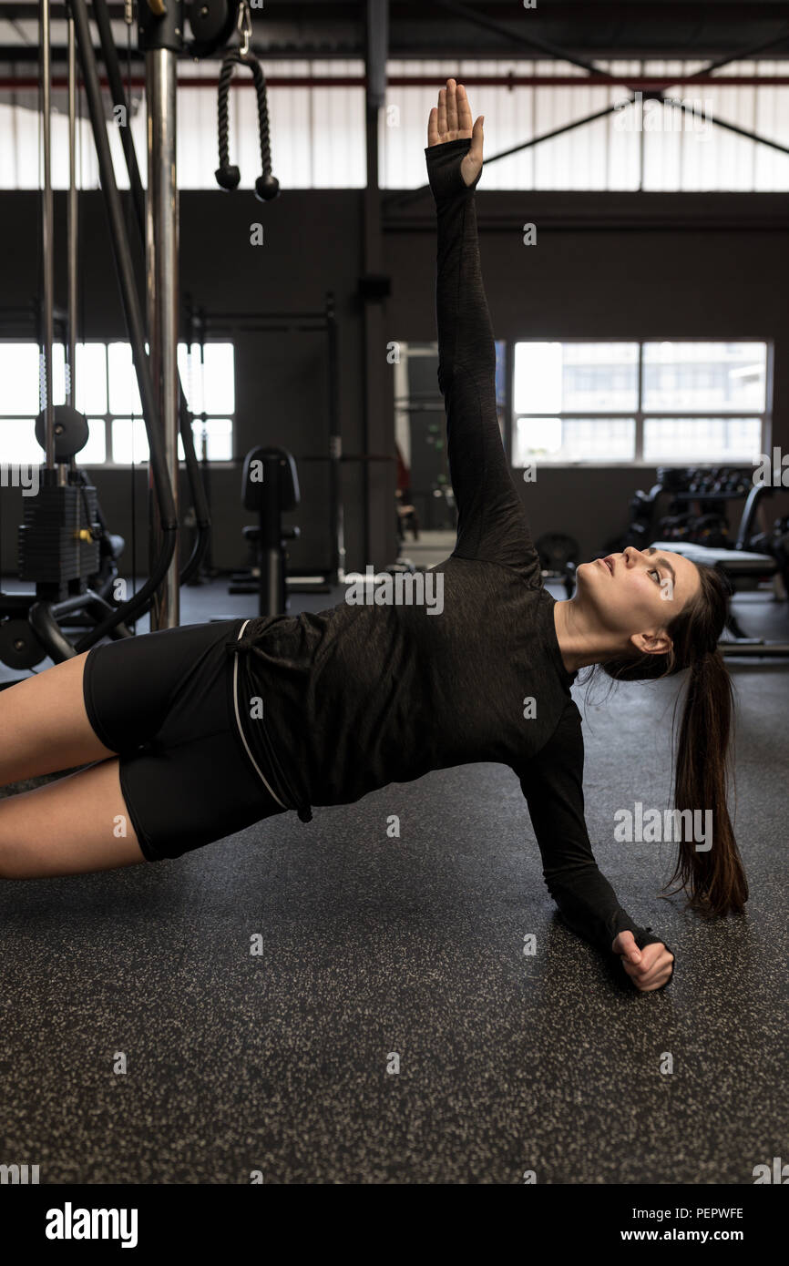 Side plank exercise hi-res stock photography and images - Alamy