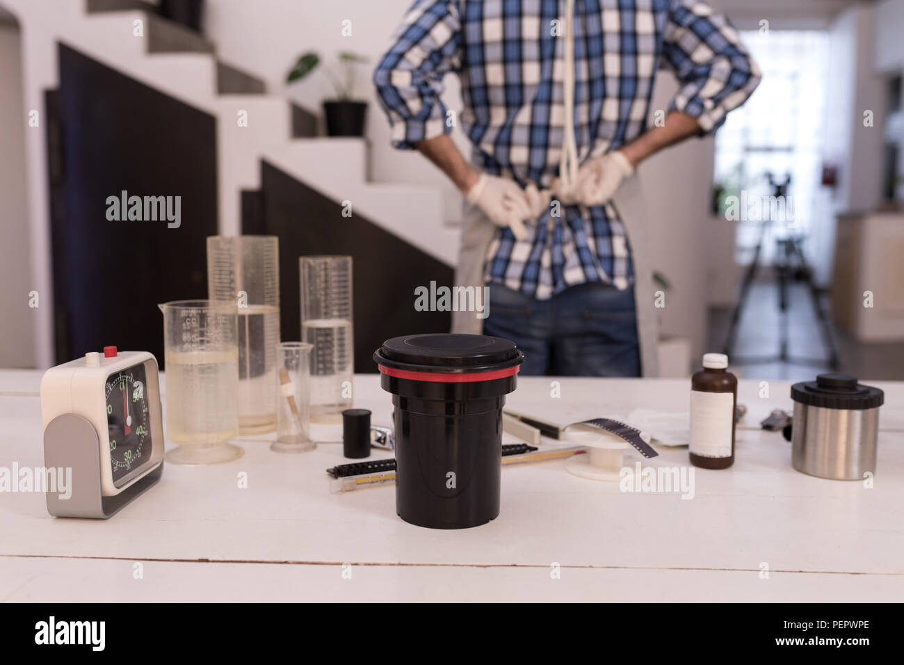 Chemical apron hi-res stock photography and images - Alamy