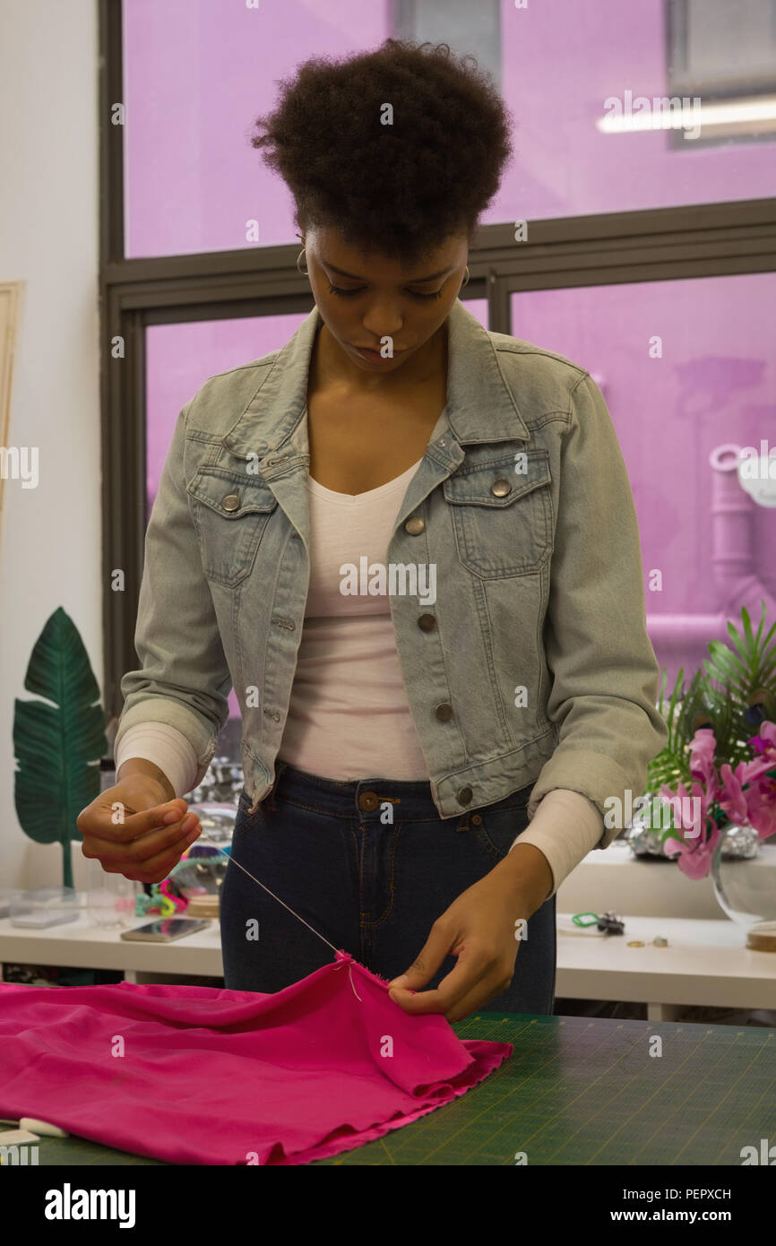 Fashion designer sewing fabric hi-res stock photography and images - Alamy