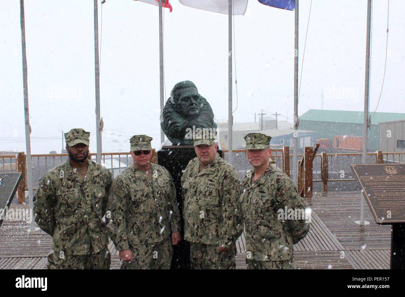 160123-N-ZZ999-001 MCMURDO STATION, Antarctica - Reserve Component ...