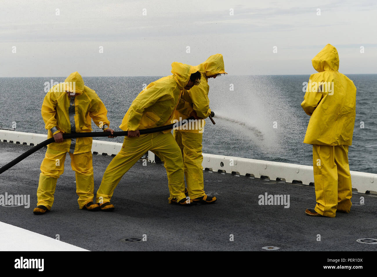 160128-N-HQ940-064 ATLANTIC OCEAN (Jan. 28, 2016) – Bataan's Flying ...