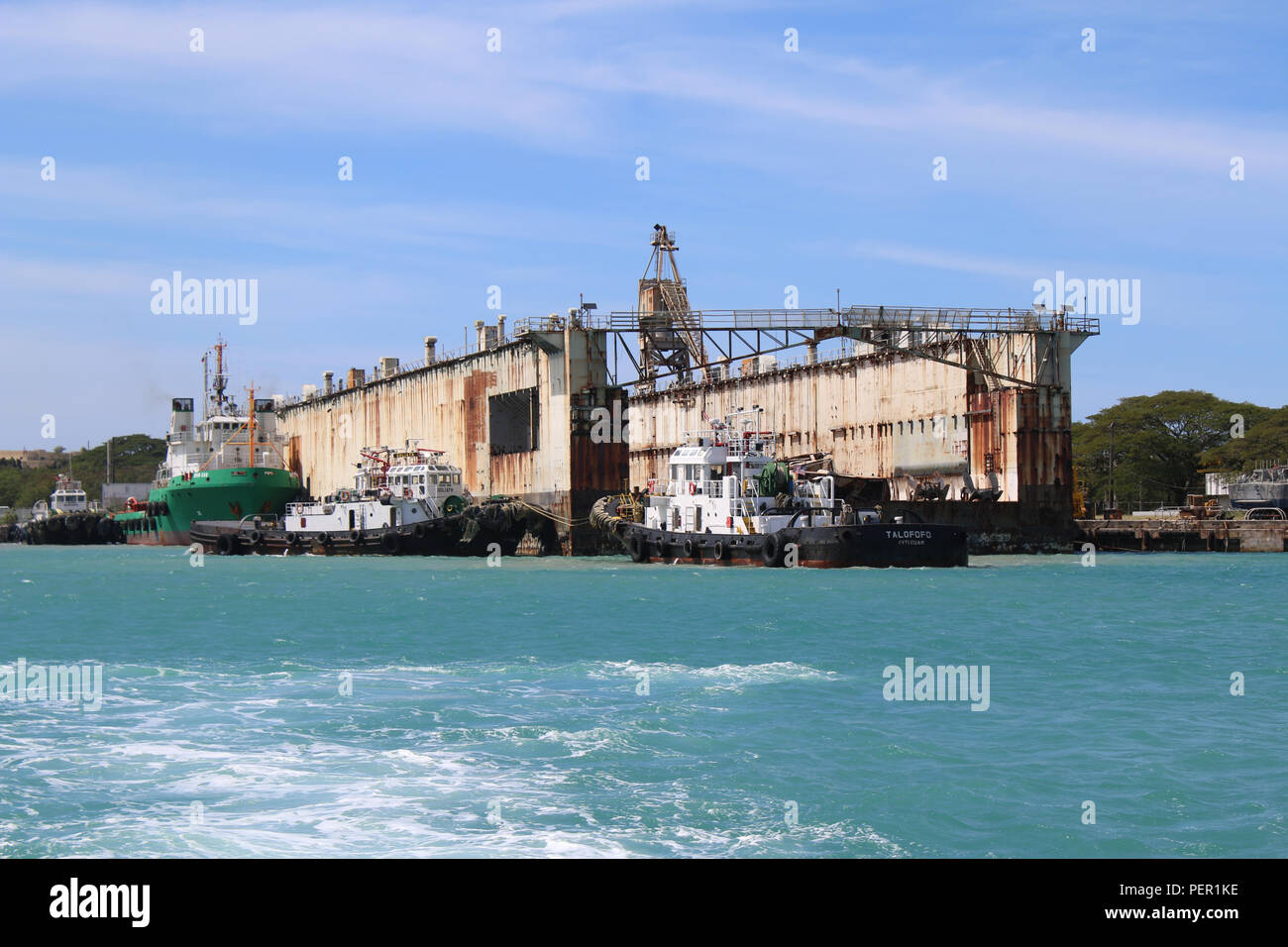 APRA HARBOR, Guam (Jan. 27, 2016) – The floating dry-dock “Richland ...