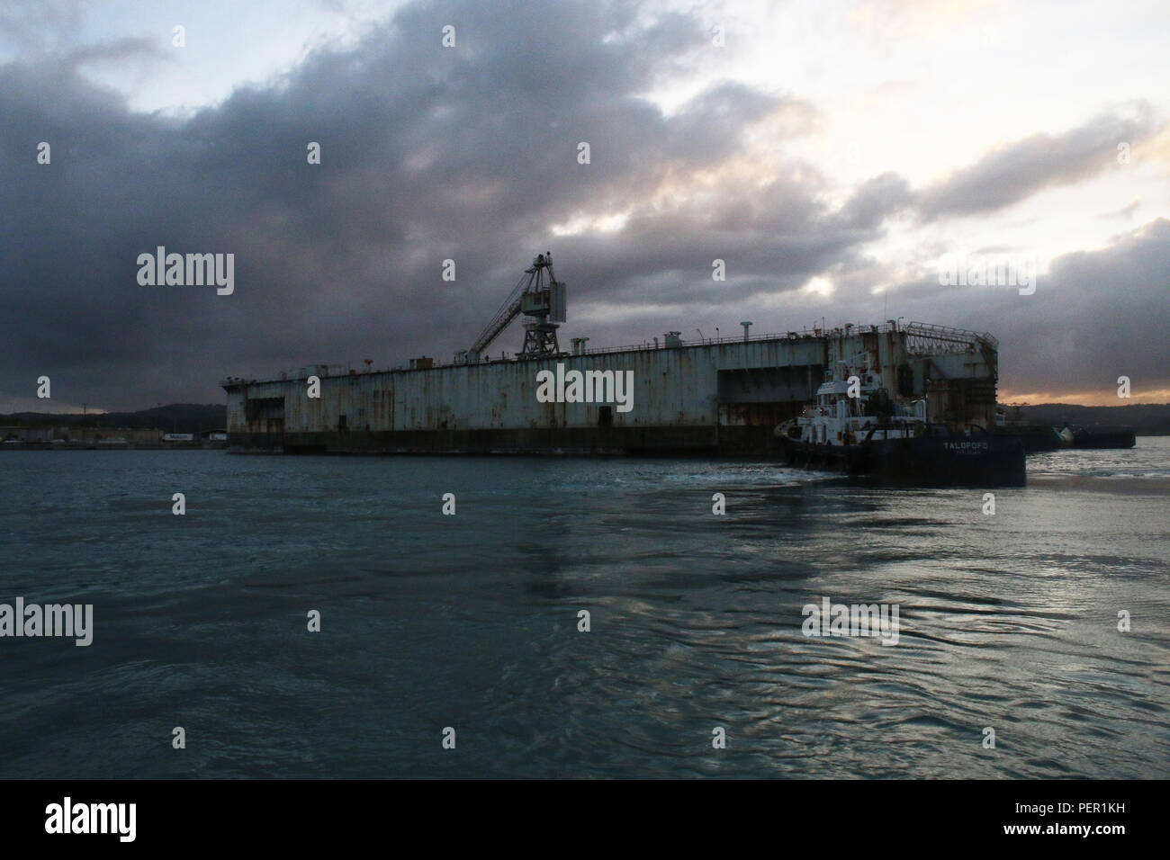 APRA HARBOR, Guam (Jan. 28, 2016) – The floating dry-dock “Richland ...