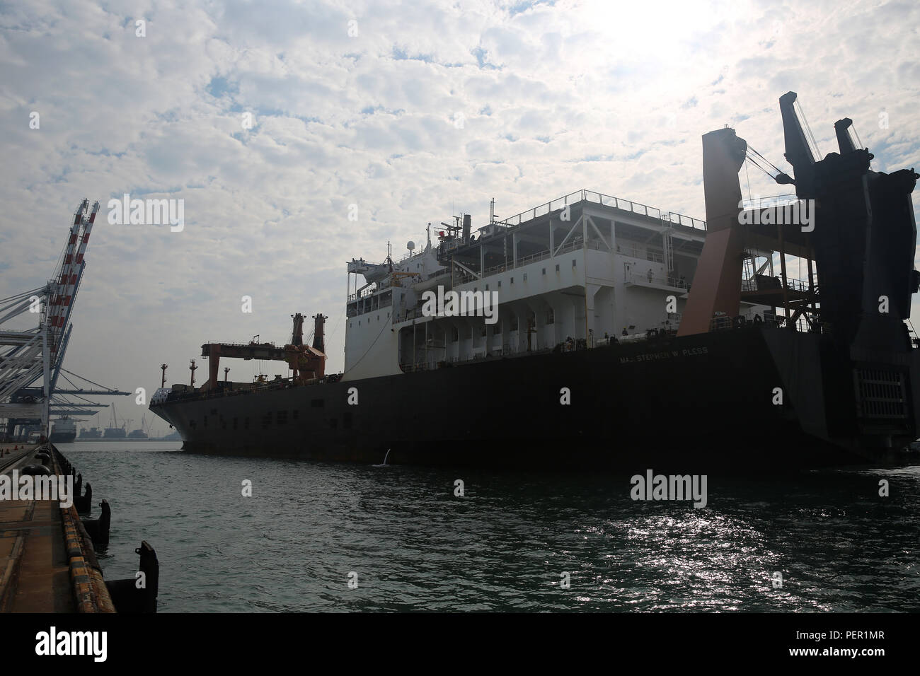 160127-N-IX266-002 LAEM CHABANG, Thailand –Military Sealift Command’s ...