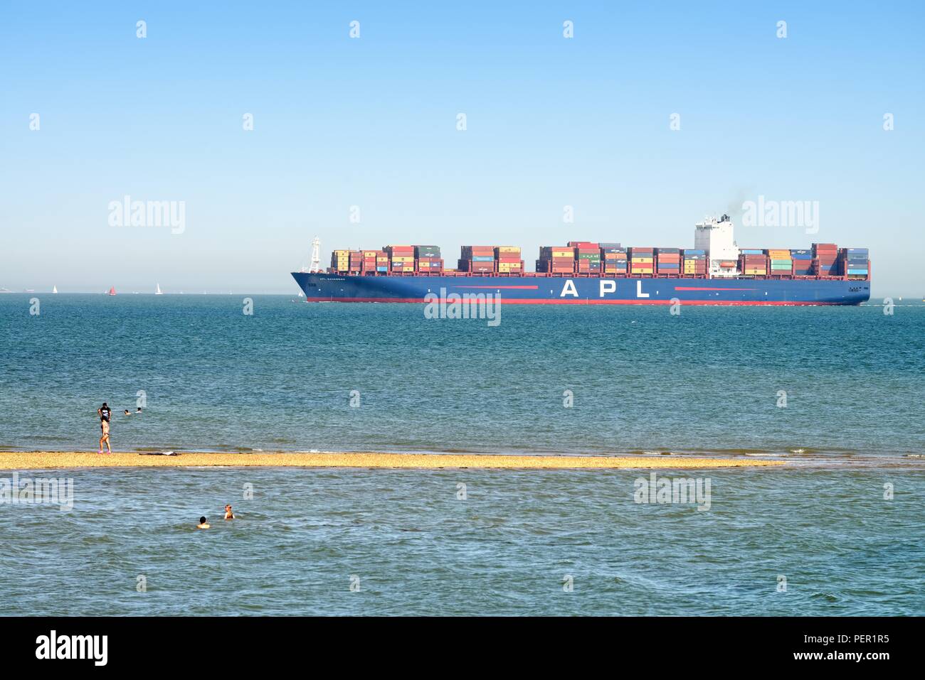 The large container ship APL Savannah approaching Southampton Water ...