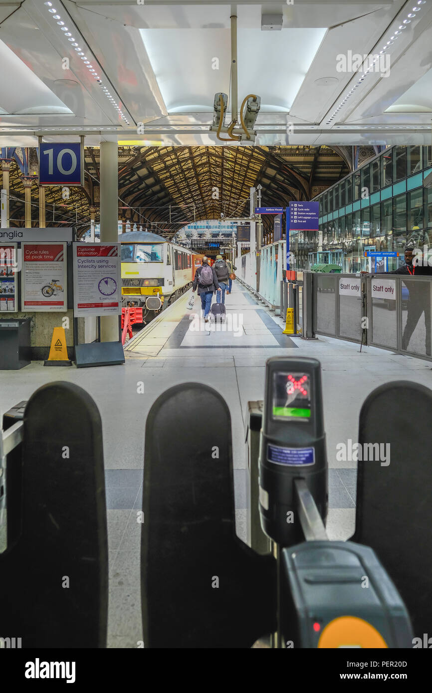 Liverpool Street, London, UK - April 6, 2018: Entrance to Platform 10 ...