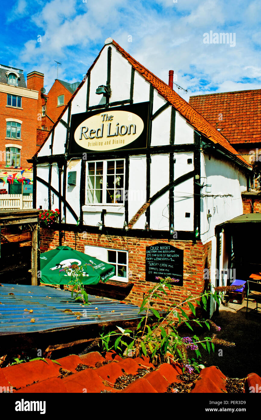 The Red Lion, Merchantgate, York, England Stock Photo - Alamy