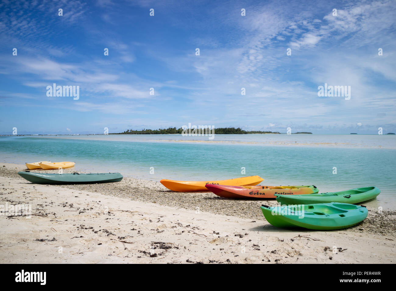 Pacific lagoon canoe hi-res stock photography and images - Alamy