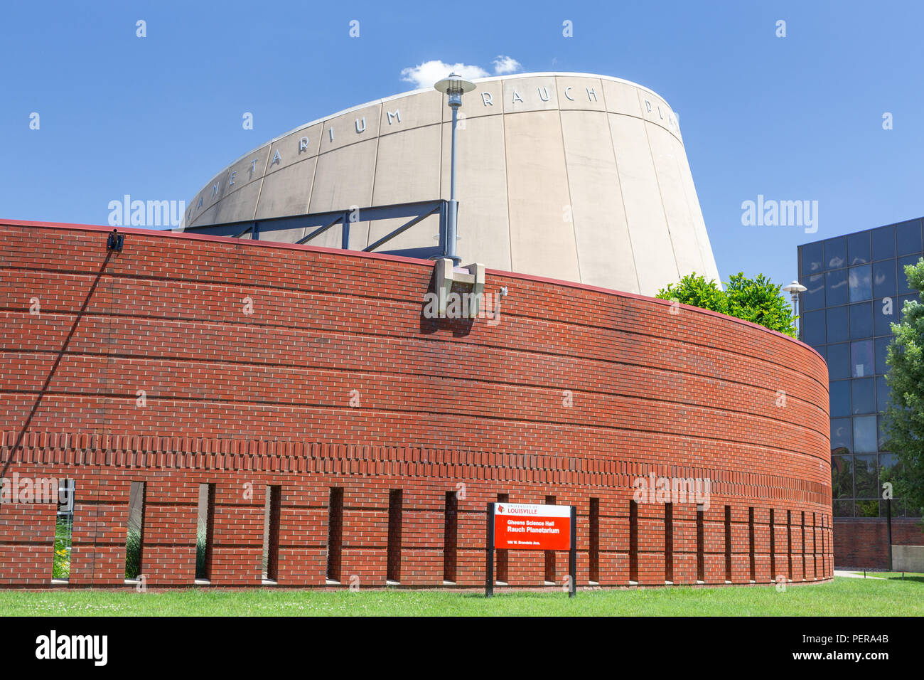 LOUISVILLE, KY/USA JUNE 3, 2018: Gheens Science Hall and Rauch ...