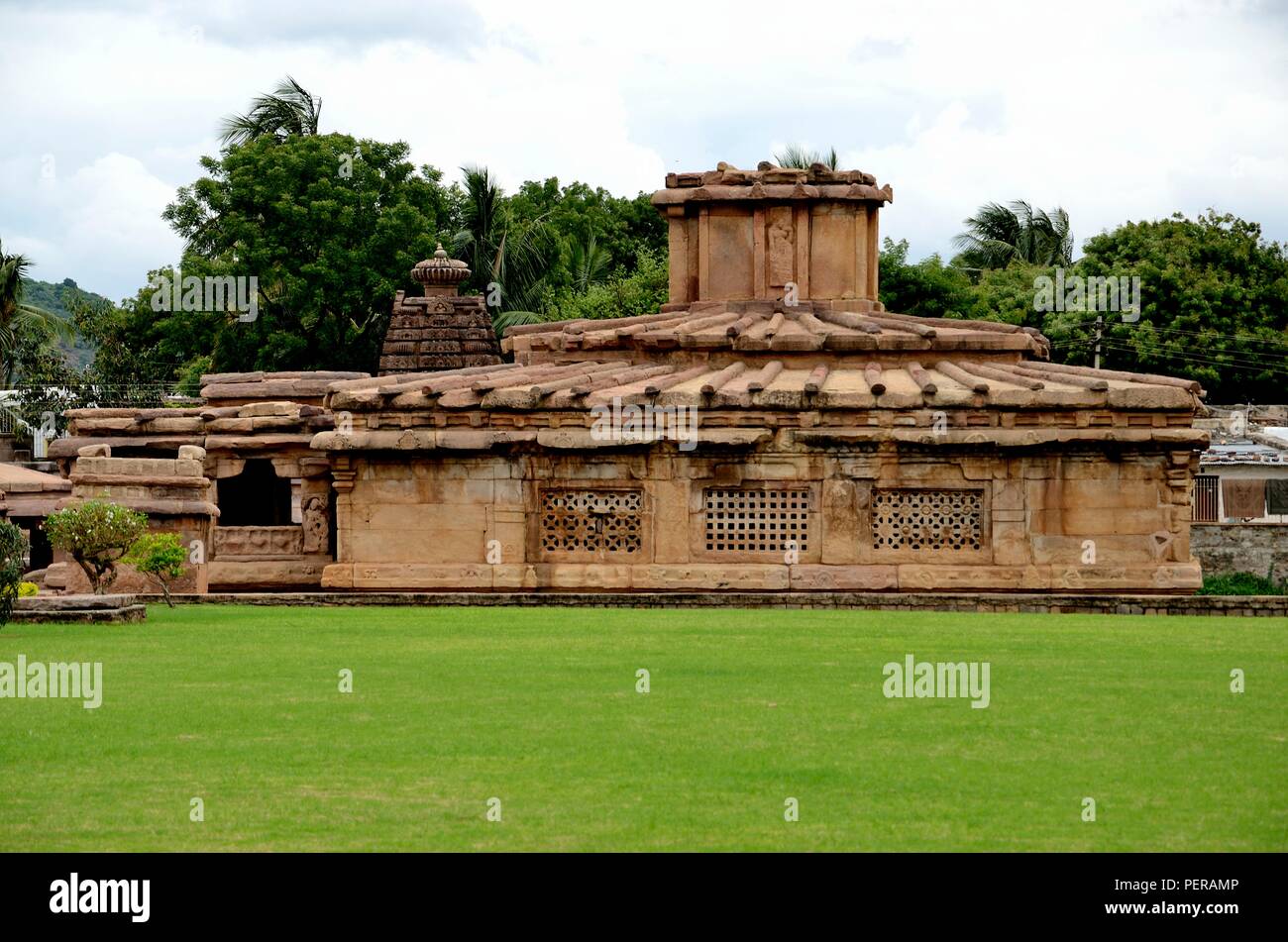 India famous temples hi-res stock photography and images - Alamy