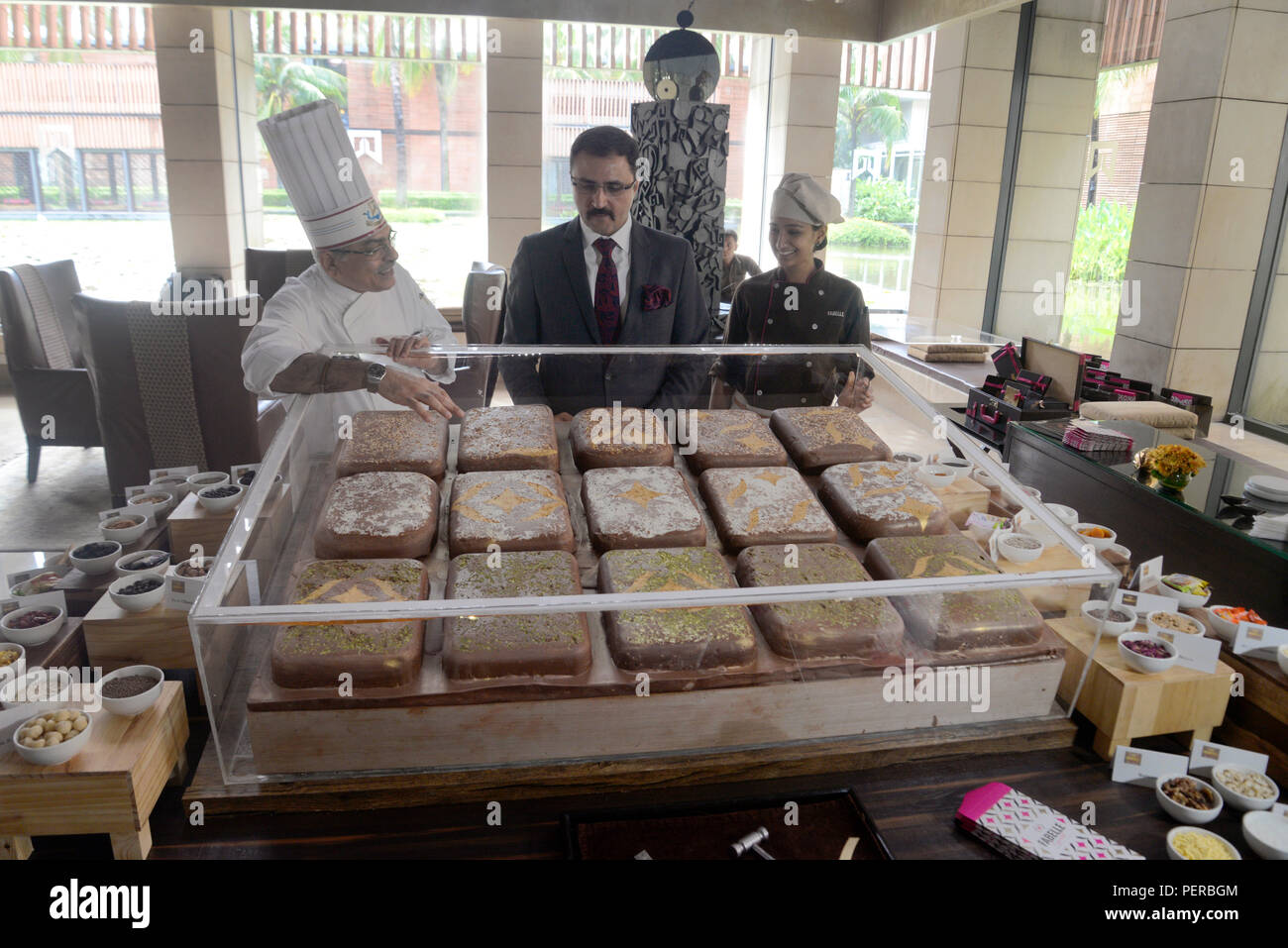 Kolkata, India. 16th Aug, 2018. ITC Sonar Bangla General Manager Atul ...