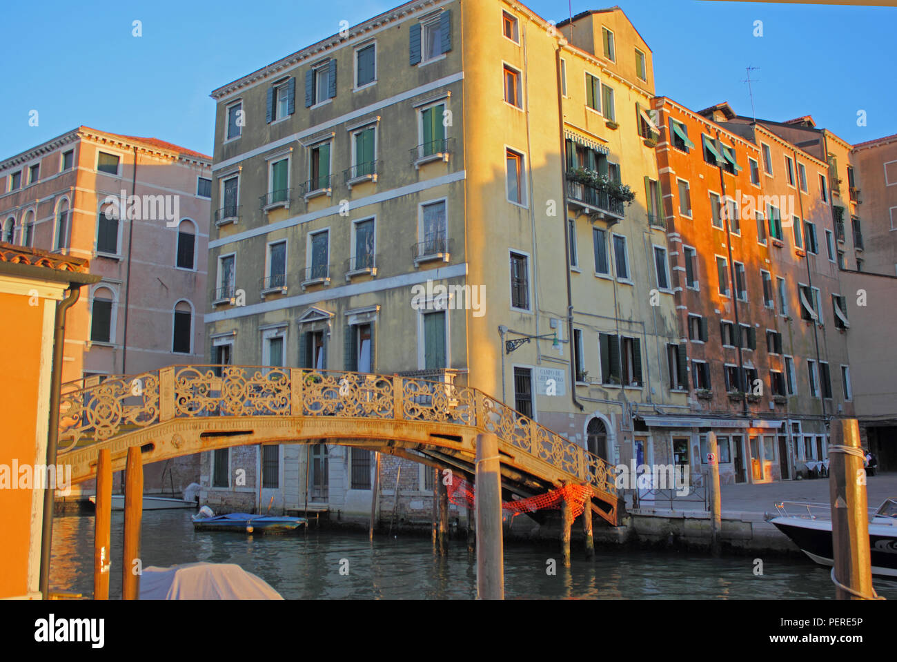 Jewish ghetto venice bridge hi-res stock photography and images - Alamy