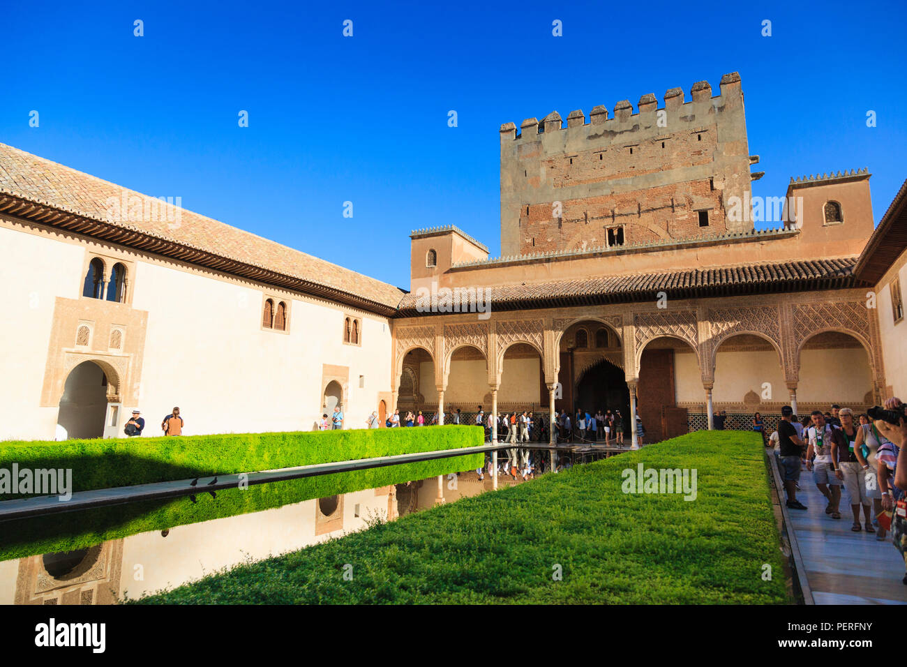 Alhambra palace hi-res stock photography and images - Alamy