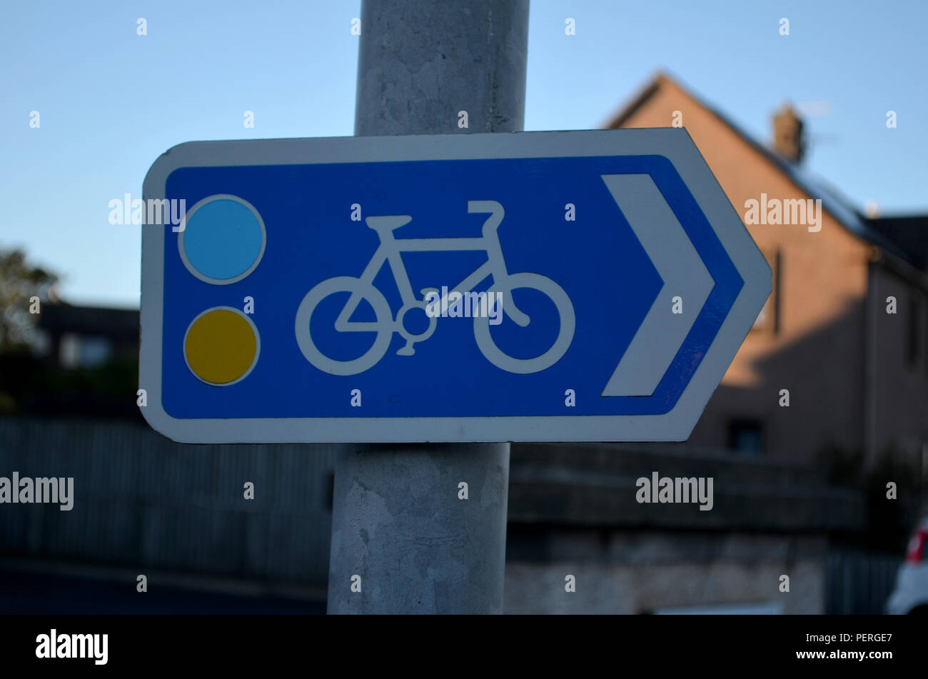 cycle path sign Stock Photo - Alamy