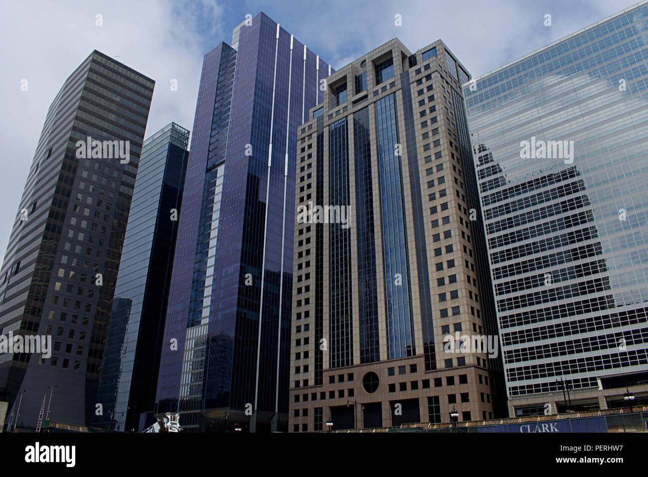 Chicago style buildings hi-res stock photography and images - Alamy