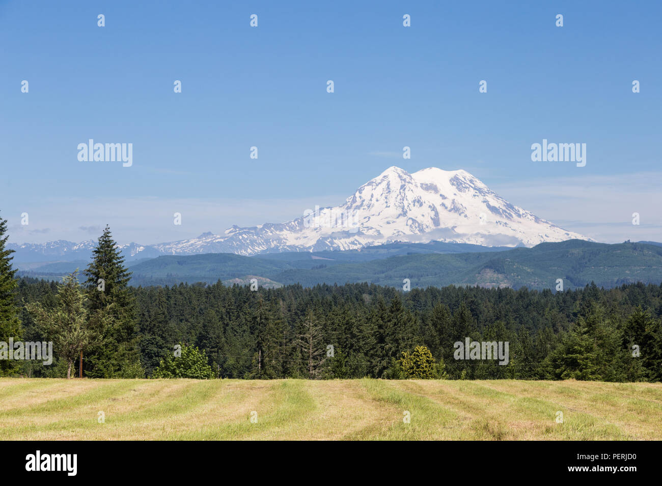 Mt rainier volcano hi-res stock photography and images - Alamy