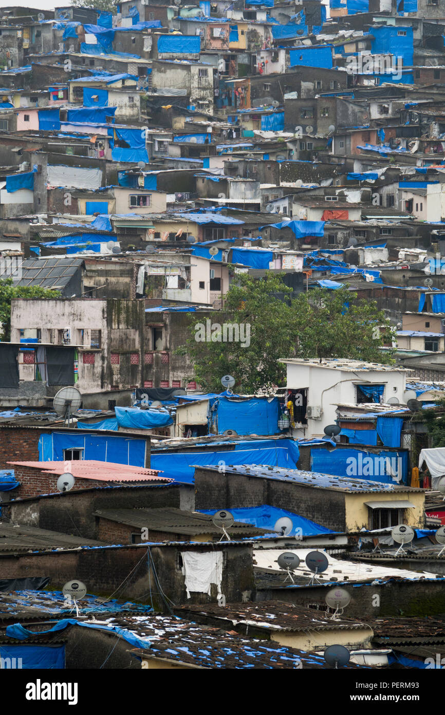 Slums in india tarpaulin hi-res stock photography and images - Alamy