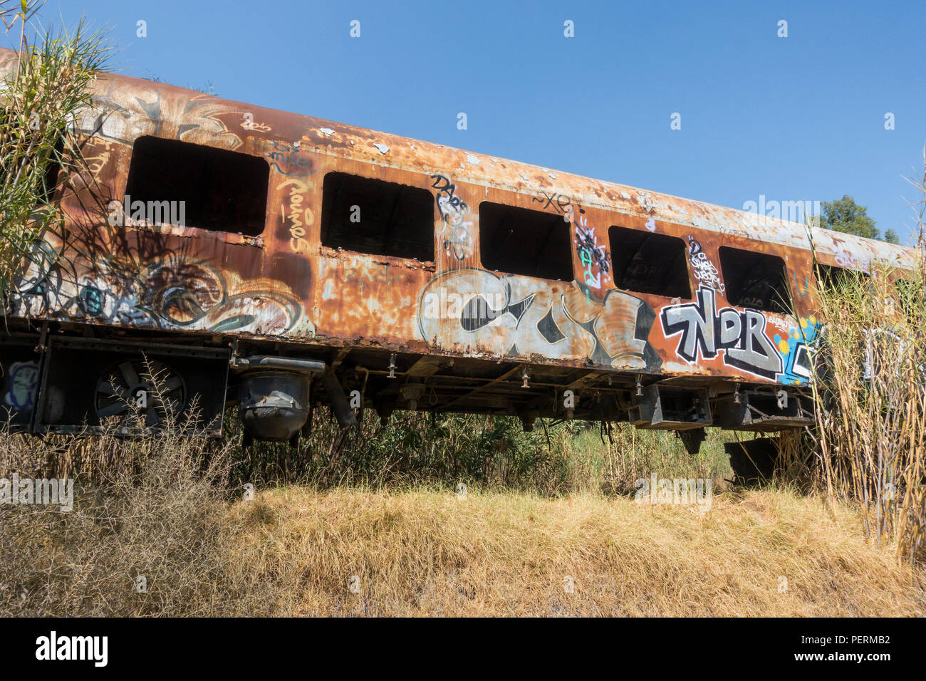 Abandoned rail cars hi-res stock photography and images - Alamy