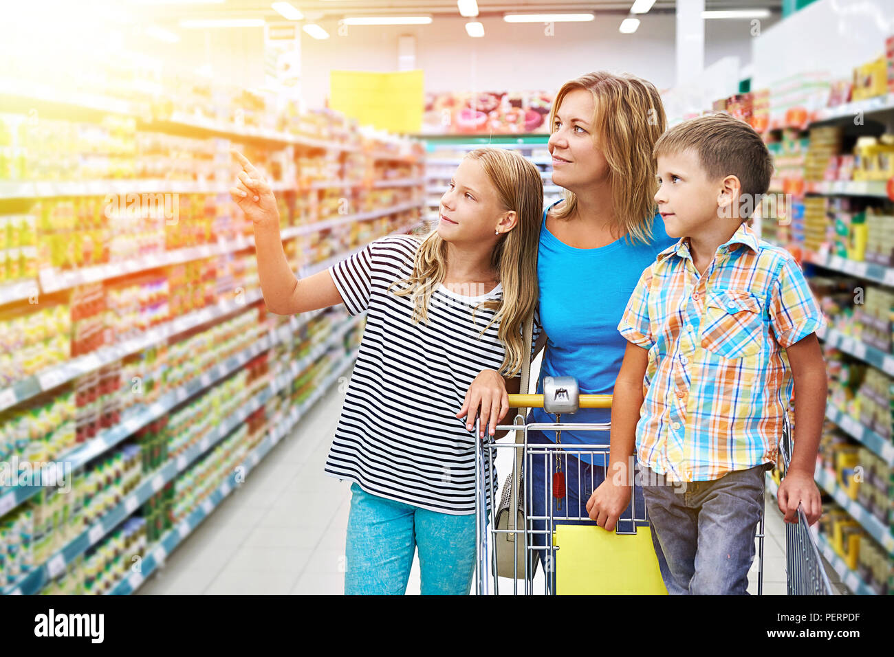 Child supermarket packaging hi-res stock photography and images - Alamy