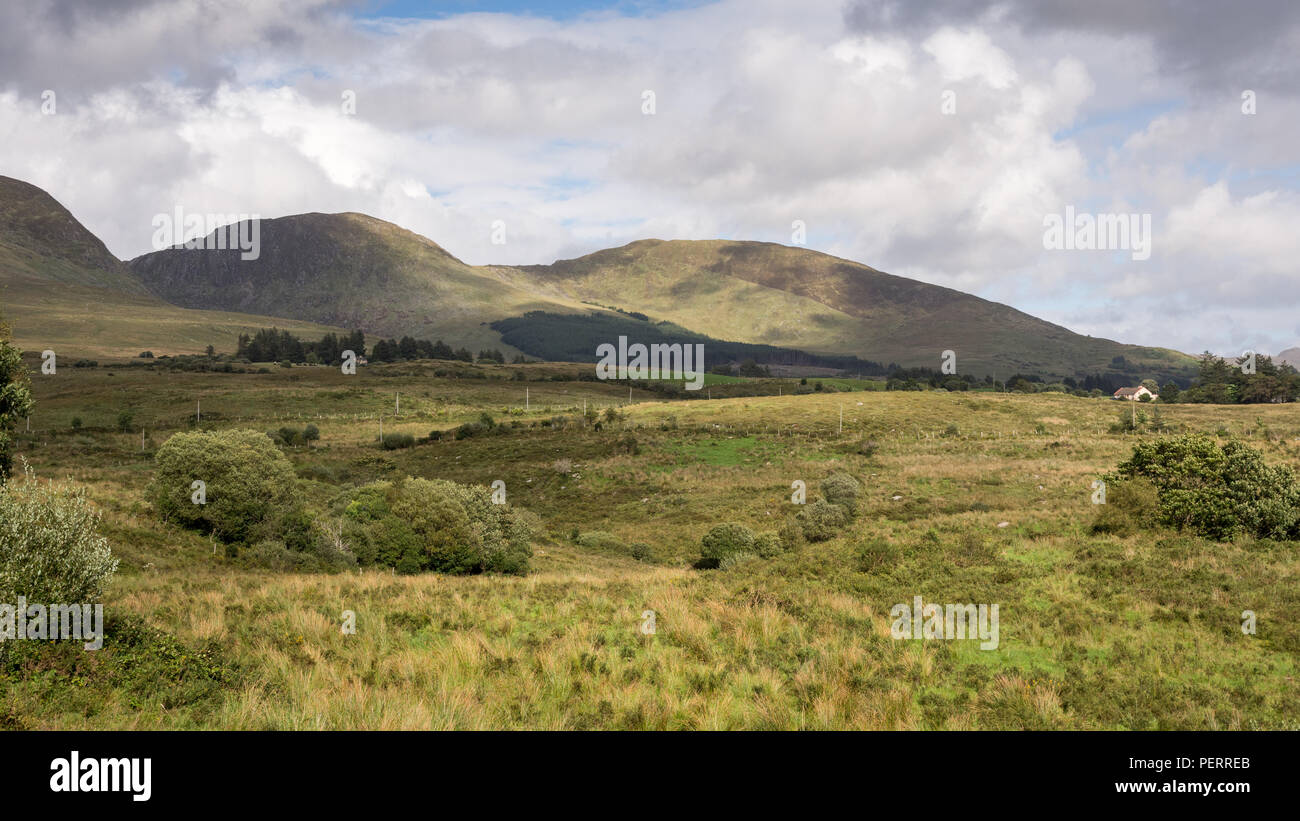 The rolling Dunkerron Mountains of Ireland's County Kerry Stock Photo ...