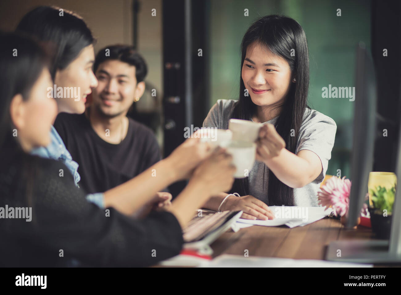 Asian freelance relaxing lifestyle hi-res stock photography and images ...