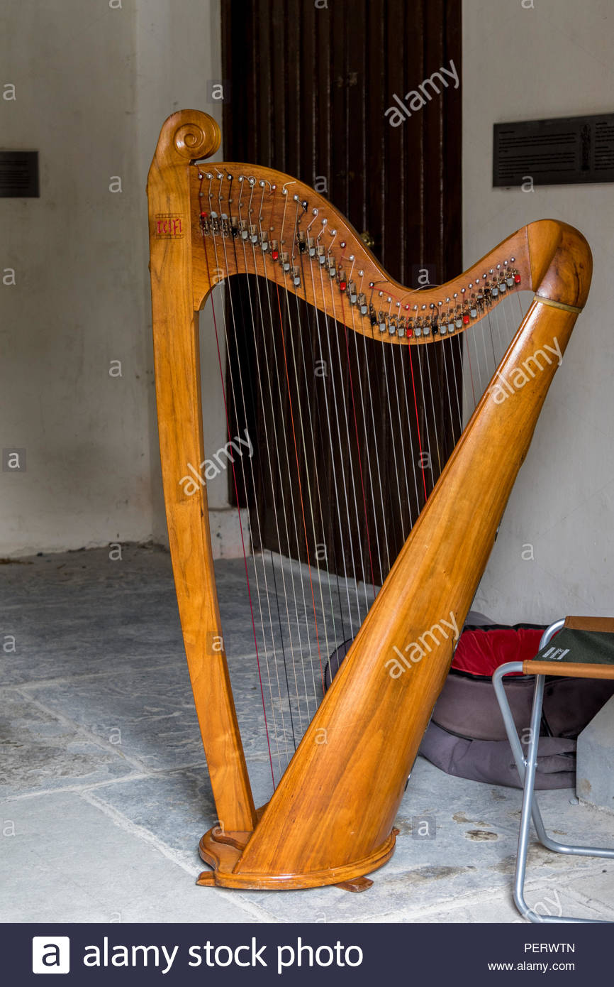 Irish Ancient Monument High Resolution Stock Photography and Images - Alamy