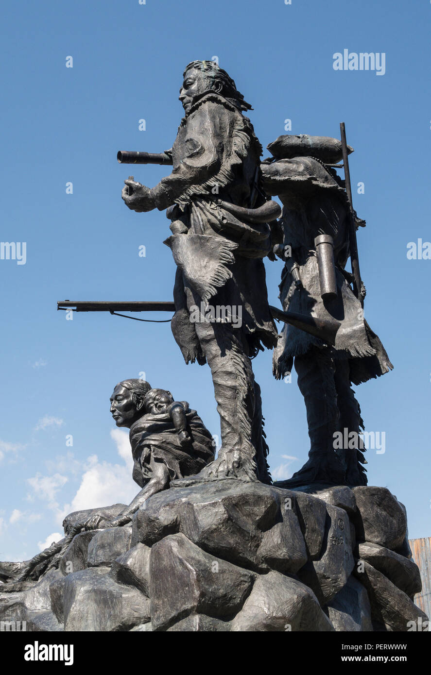 Meriwether lewis, william clark statue hi-res stock photography and ...