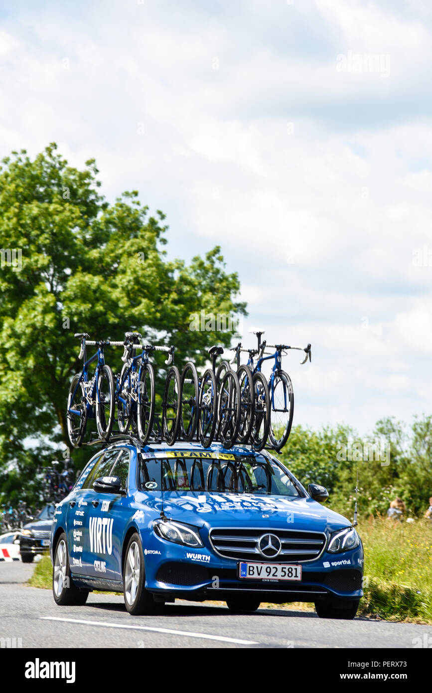 Virtu cycling team hi-res stock photography and images - Alamy